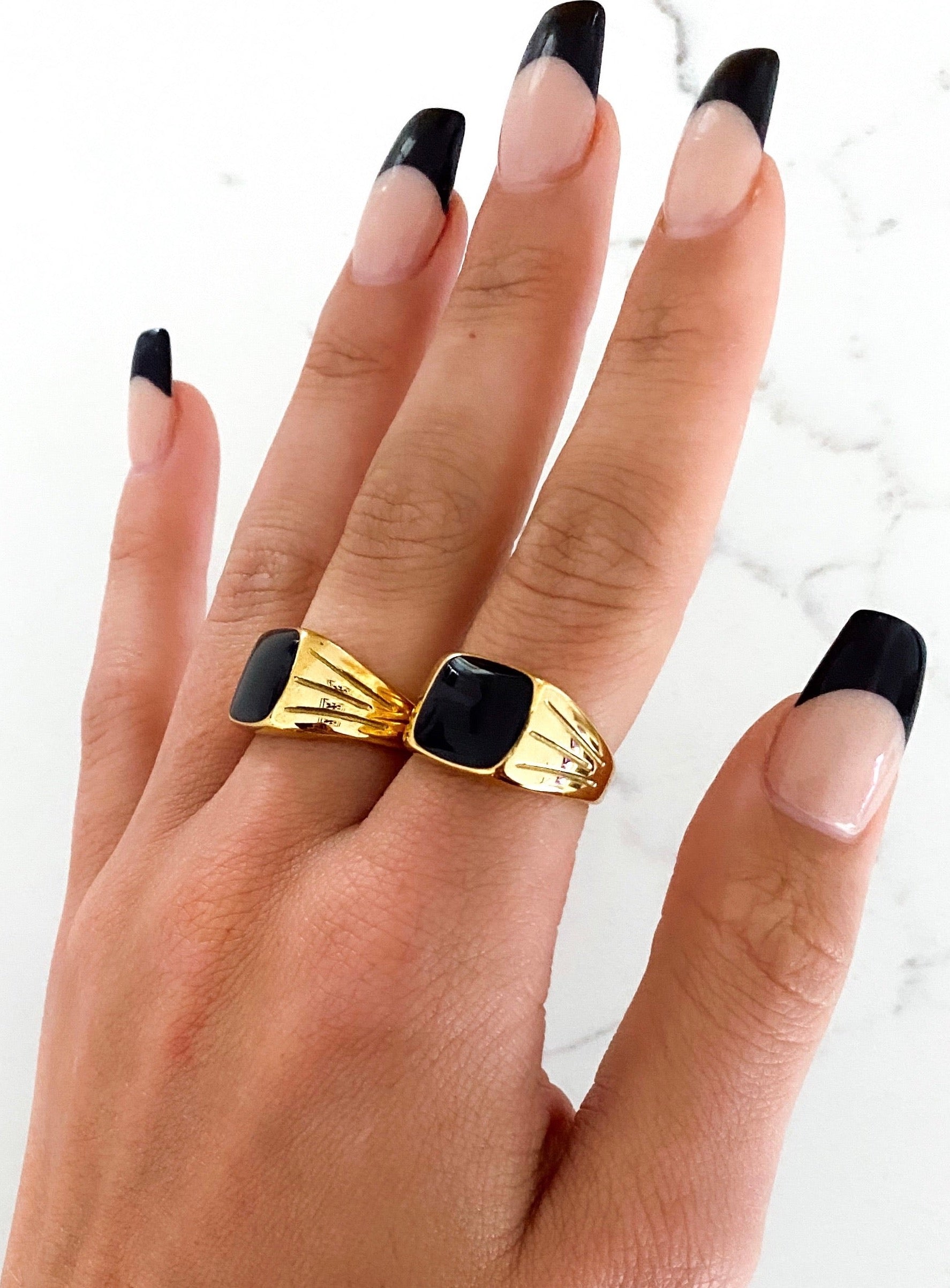 BLACK SQUARE RING – Maverick Lee and Company